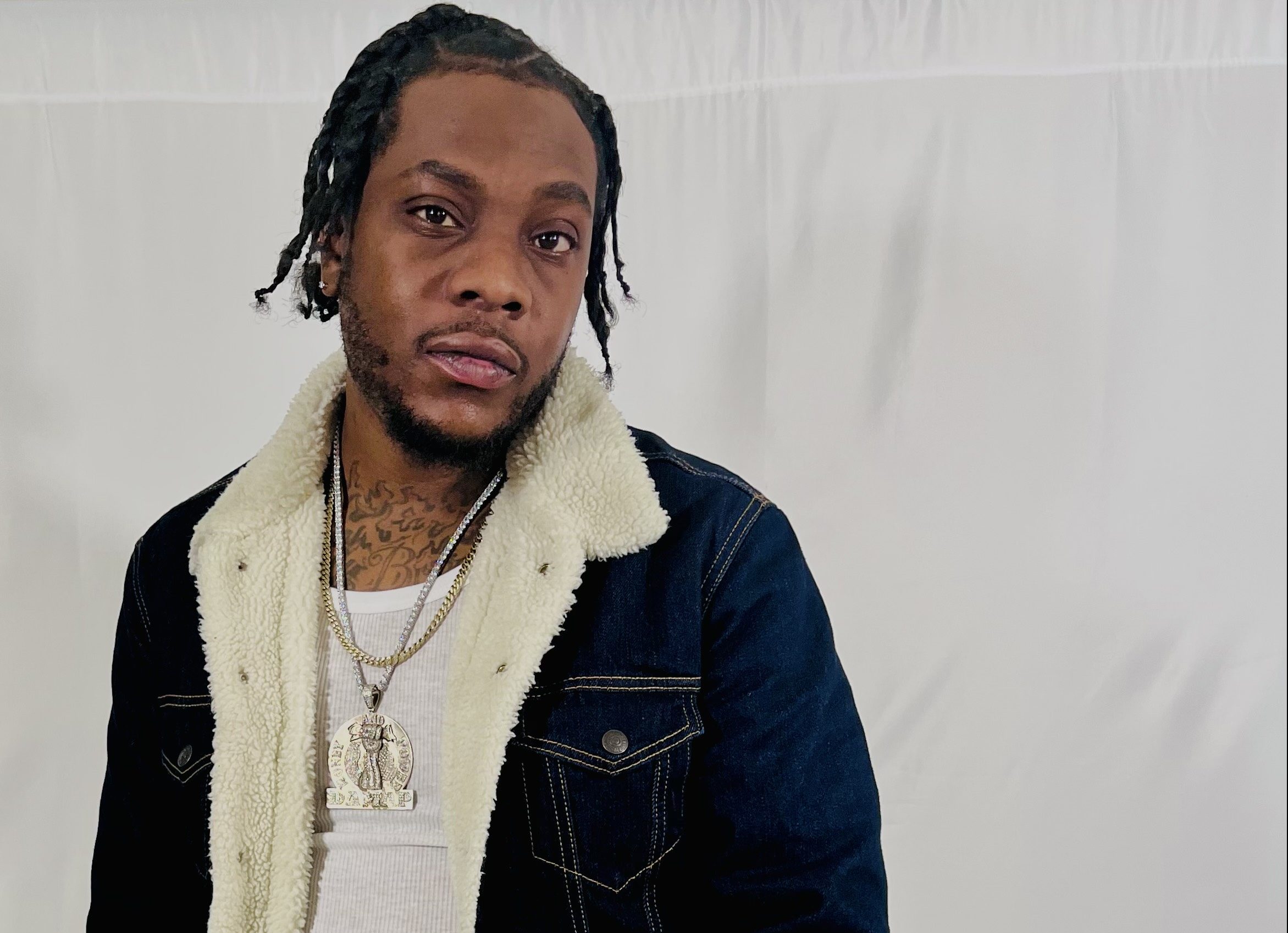 Tae Wall Pays Homage to Tupac with Smooth Single “Get Around” – Disrupt